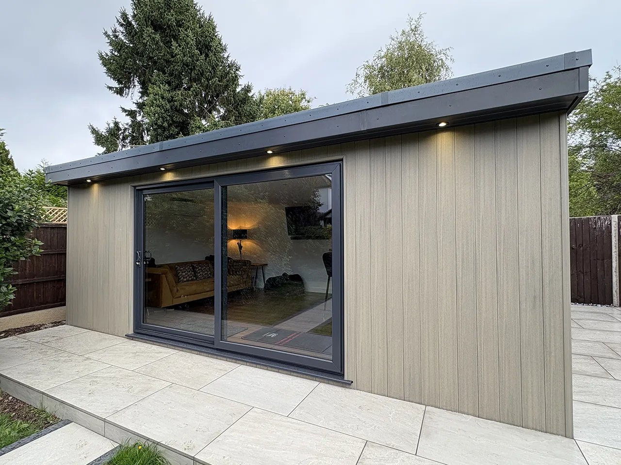Sidcup Garden Bar & Entertainment Room | Bexley Garden Rooms (BGR)